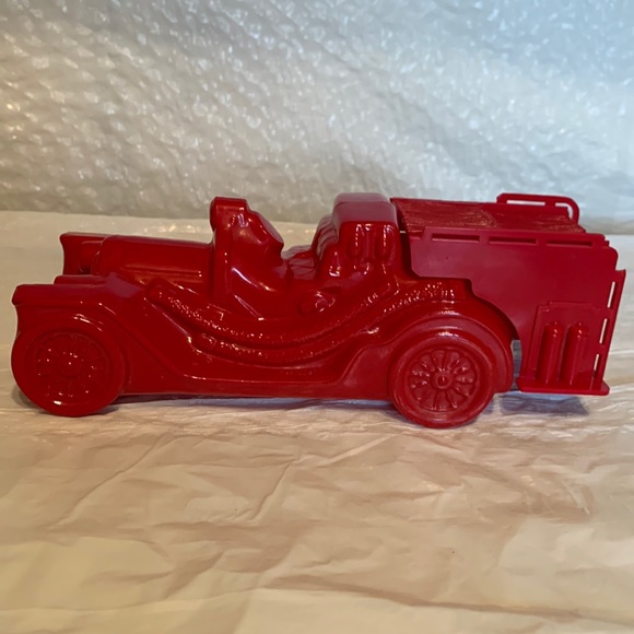 Avon | Accents | Vintage Avon Fire Truck | Poshmark